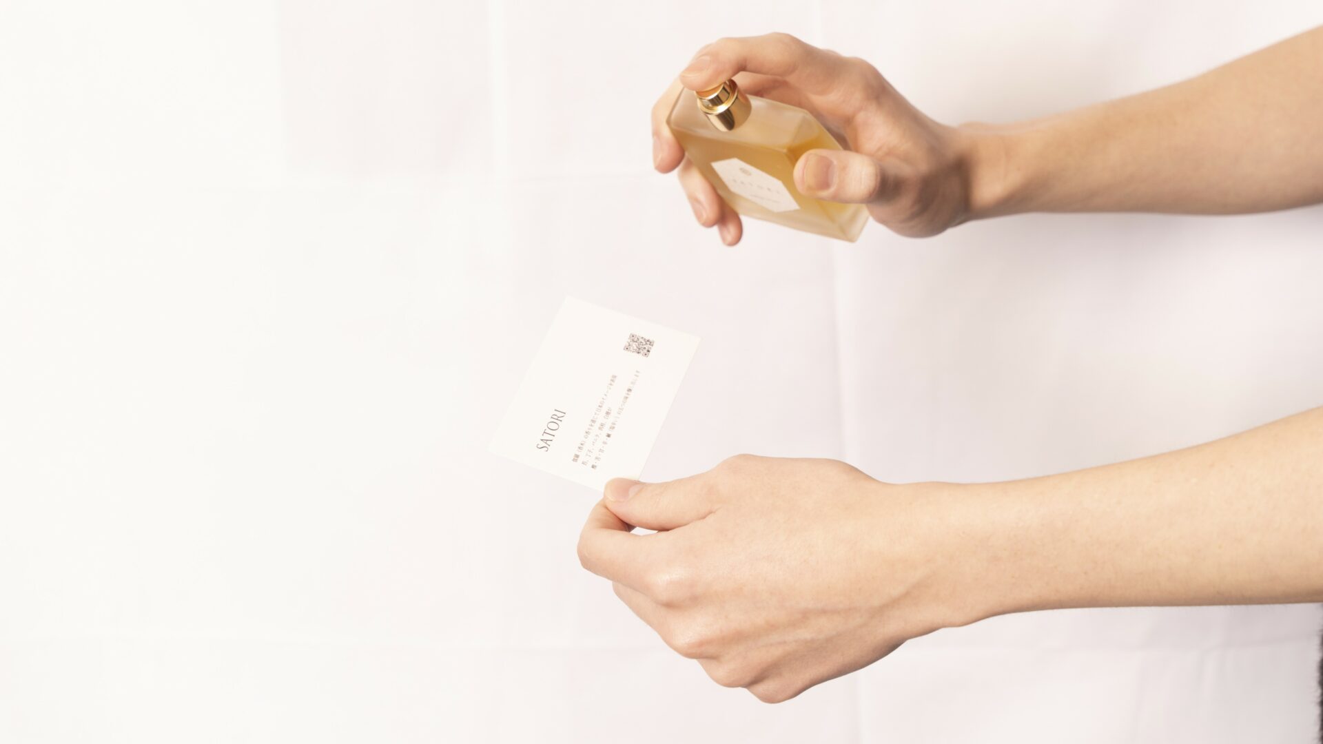 Q&A:ムエット – mouillette – とは？香りを正しく試すための基本 - parfum-satori.com